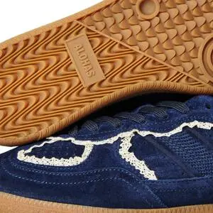 ALOHAS 490 Crocheted Low-top Sneakers