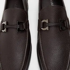 FERRAGAMO Grained Leather Loafer With Metal Horsebit Detail
