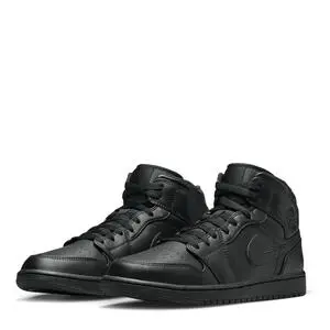 Nike Versatile Sports Shoes