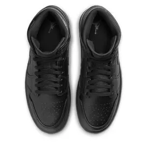 Nike Versatile Sports Shoes