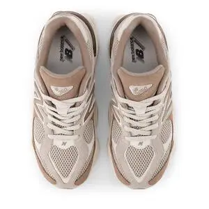 NEW BALANCE Color Blocked Sneakers
