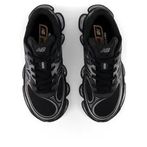 NEW BALANCE Color Blocked Sneakers