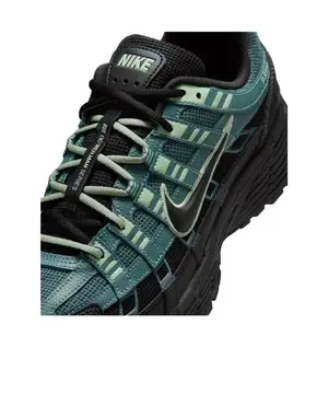 Nike Vintage Versatile Sneakers