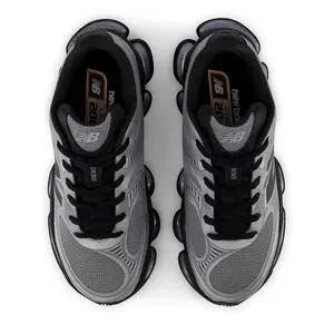 NEW BALANCE Color Blocked Sneakers