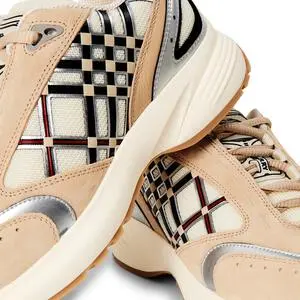 Burberry Checked Sneakers - Linen/silver