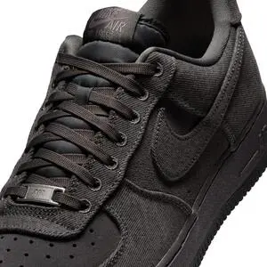 Nike Solid Color Sneakers