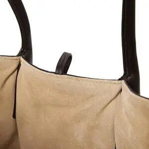 Bottega Veneta Large-capacity Tote Bag