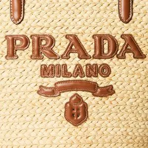 Prada Simple And Versatile Handbag