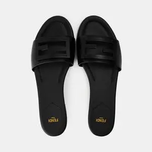 Prada Simple And Comfortable Flat Slippers