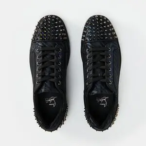 CHRISTIAN LOUBOUTIN Rivet Decorated Casual Shoes