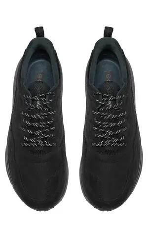 Clarks Pace Trail Sneaker