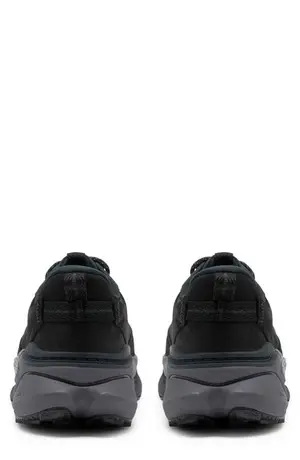 Clarks Pace Trail Sneaker