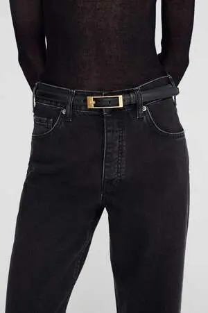 ANINE BING Smooth Leather Slim Belt With Gold Tone Buckle - Black