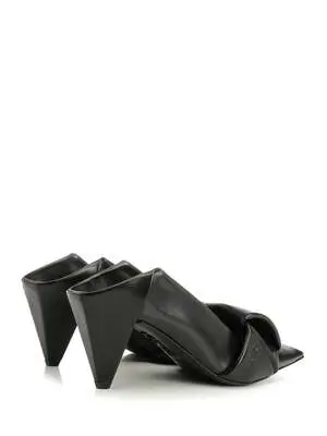 Loewe Origami Flap Back Pump 70