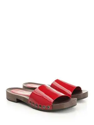 Miu Miu Patent Leather Clogs With Gold Logo - Red
