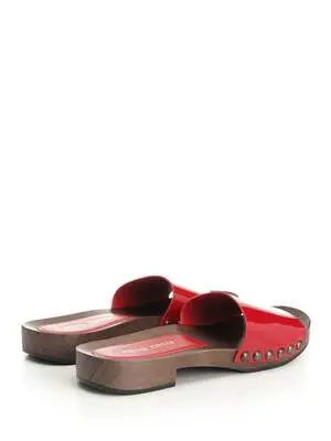 Miu Miu Patent Leather Clogs With Gold Logo - Red