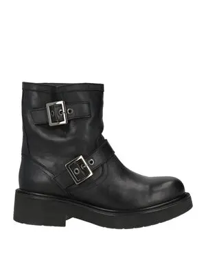 INUOVO Biker Ankle Boots In Leather With Strap Detailing