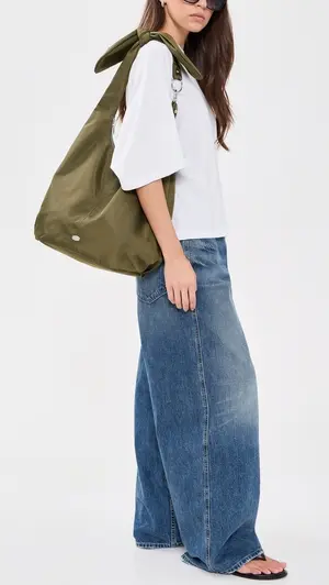 DAMSON MADDER Gene Oversized Nylon Bag