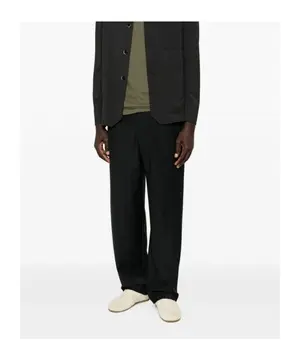 MYTHS Pleated-front Straight-leg Trousers