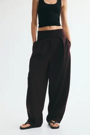 H&M Pleated Barrel-leg Ponte Jersey Pants - Burgundy