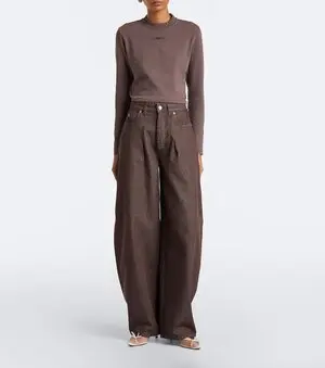Jacquemus Ovalo Barrel-leg Jeans In Vinyl Continental Grain Bovine