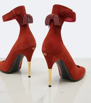 Valentino Garavani Fatale Suede Pumps With Ankle Strap - Red