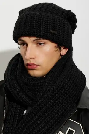 Dsquared2 Wool Beanie With Sewn-on Logo