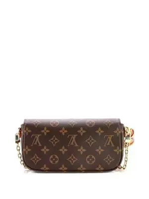 LOUIS VUITTON Ivy Wallet On Chain Monogram Canvas Shoulder Bag - Brown