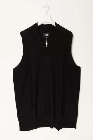 MAISON MARGIELA V-neck Wool-blend Sweater Vest - 900