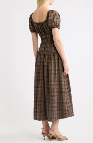 Moon River Sweetheart Neck Puff Sleeve Midi Dress