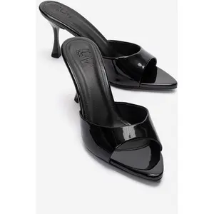 PROLOGUE SHOES Tiera Stiletto Sandal - Black