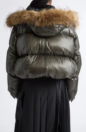 Sacai Cropped Hooded Down Puffer With Faux Fur Trim - Khaki