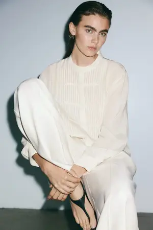 H&M Button-front Pintuck Blouse