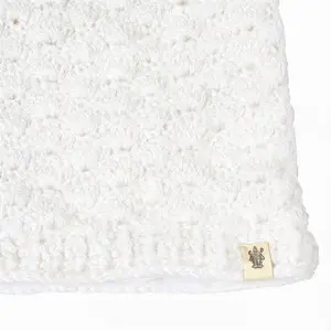 NIRVANNA DESIGNS Nirvanna Designs Puff Beanie White