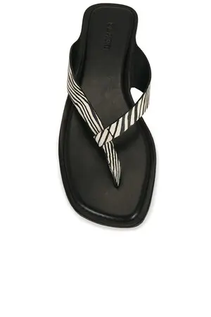 ST. AGNI Opanka Slide Sandals