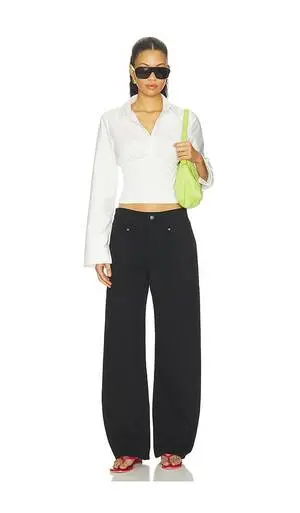 ALL THE WAYS Amika Fitted Button Up Top