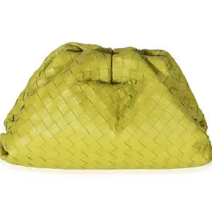 Bottega Veneta Maxi Intrecciato Pouch - Green