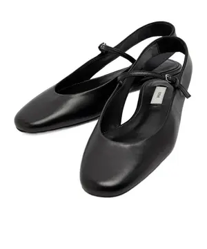 TOTEME Leather Flats