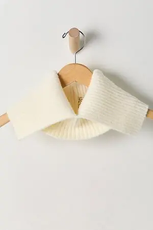 Free People Essential Snood - Ivory