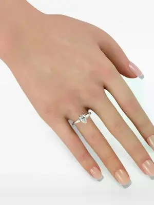 LB EXCLUSIVE Solitaire Diamond Ring
