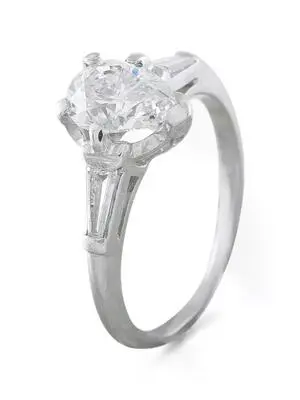 LB EXCLUSIVE Solitaire Diamond Ring