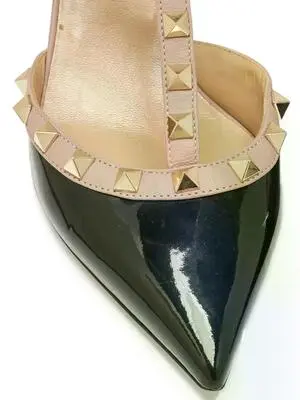 Valentino Garavani Rockstud Leather Pumps