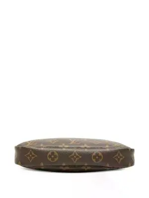 LOUIS VUITTON Monogram Pochette Accessoires Shoulder Bag