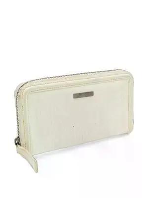 Burberry Zip-up Wallet