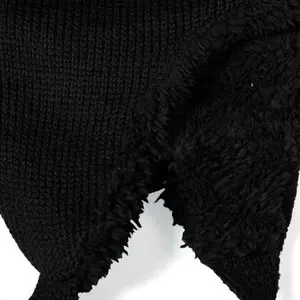 NIRVANNA DESIGNS Snug Hat - Black