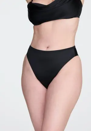 CUUP The Highwaist Satin - Black