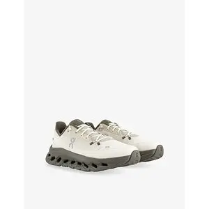 On Cloudtilt Mesh Trainers