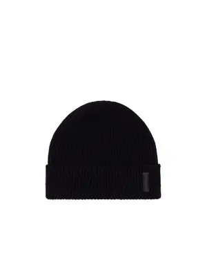 Giorgio Armani Ribbed Cashmere Beanie With Embossed Logo - Black