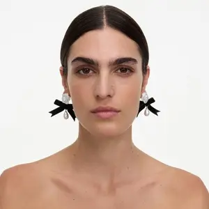 SELF-PORTRAIT Pearl Bow Earring