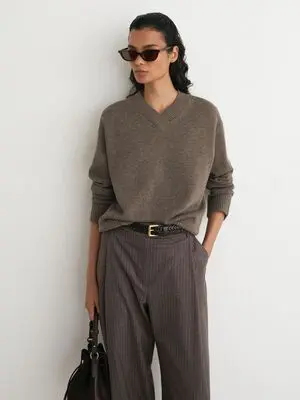 REISS Mari Petite Wool-cashmere V-neck Jumper - Dark Neutral
